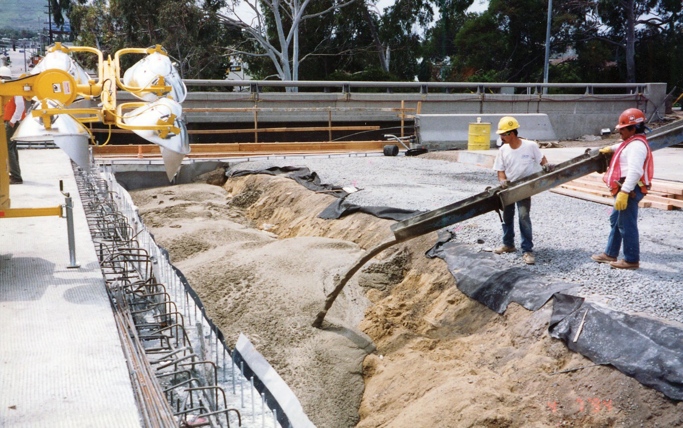 FLOWABLE FILL Datasheet CTS Cement FLOWABLE FILL Datasheet CTS Cement